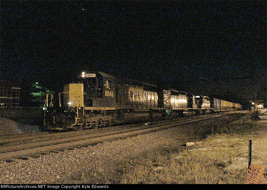 CSX SD40-2 #8845 on Q418-10